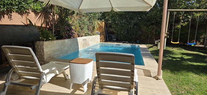 Casa en Arriendo en Colina, Propiedad en excelente estado y piscina ...
