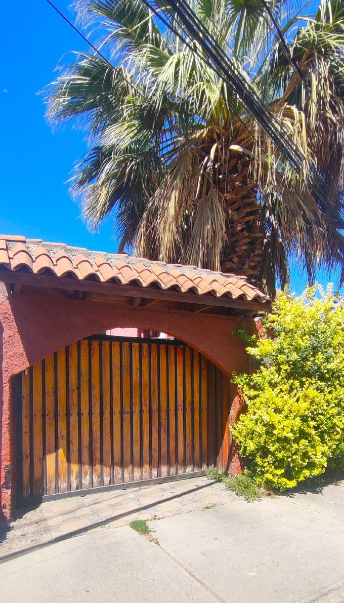 Casa en Arriendo en Puente Alto, Gran casa 282m2, 5D+3B+piscina y ...