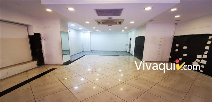 Local Comercial en Arriendo en Santiago, Metro Universidad de Chile ...
