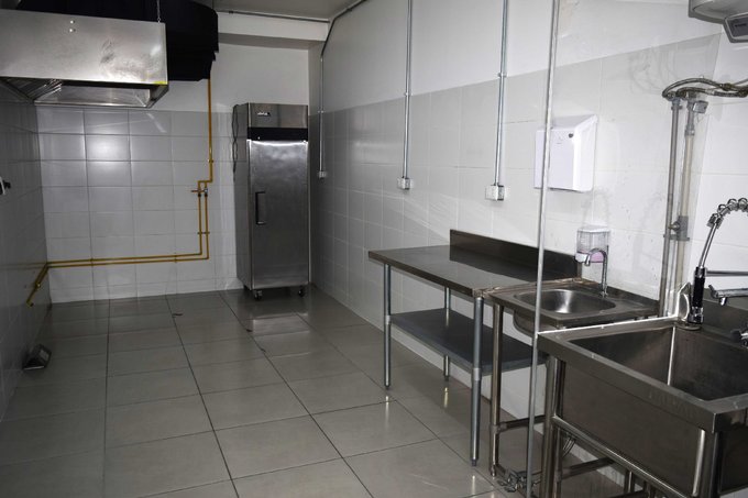 Local Comercial en Arriendo en Vitacura, Dark kitchen / arriendo de ...