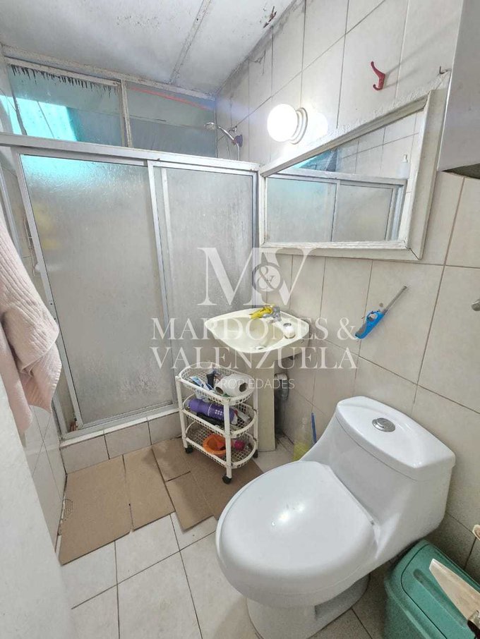 Casa en Venta en Recoleta, Propiedad de gran tamaño, ideal para taller ...