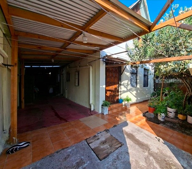Casa en Venta en San Ramón, Avenida Goycolea