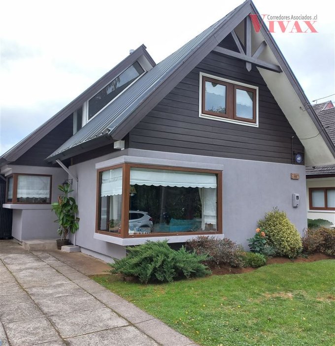 Casa en Venta en Valdivia, Isla Teja - Los Robles