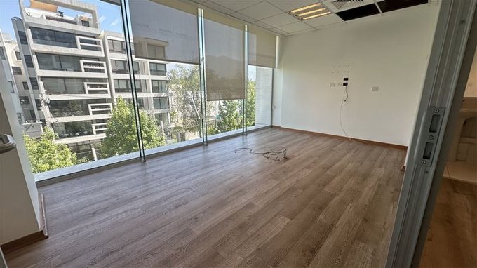 Oficina en Venta en Lo Barnechea, La dehesa 1844